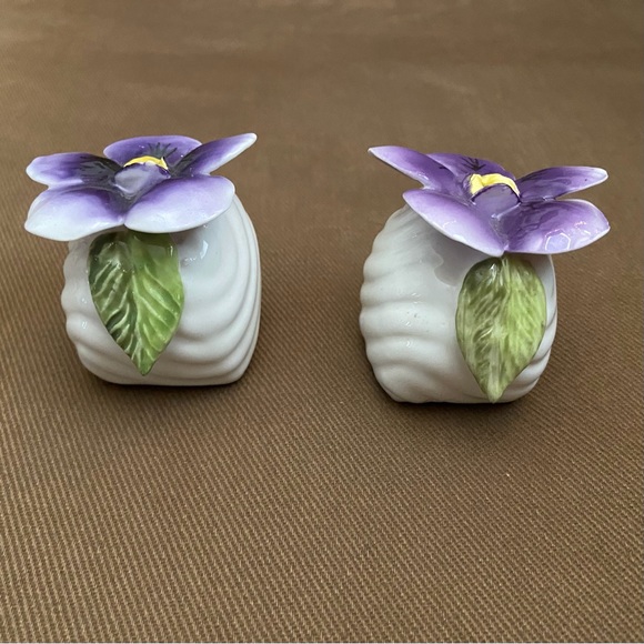 RPA PIA BONE CHINA | Dining | Vintage Pansy Salt Pepper Shakers Rpa Pia ...